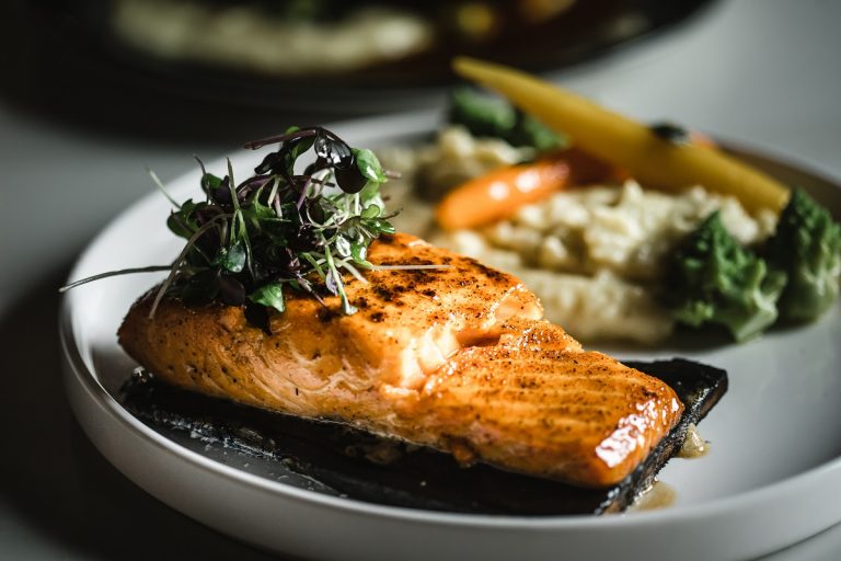 King Of Prussia Restaurant | The Alloy Hotel, A Doubletree By Hilton